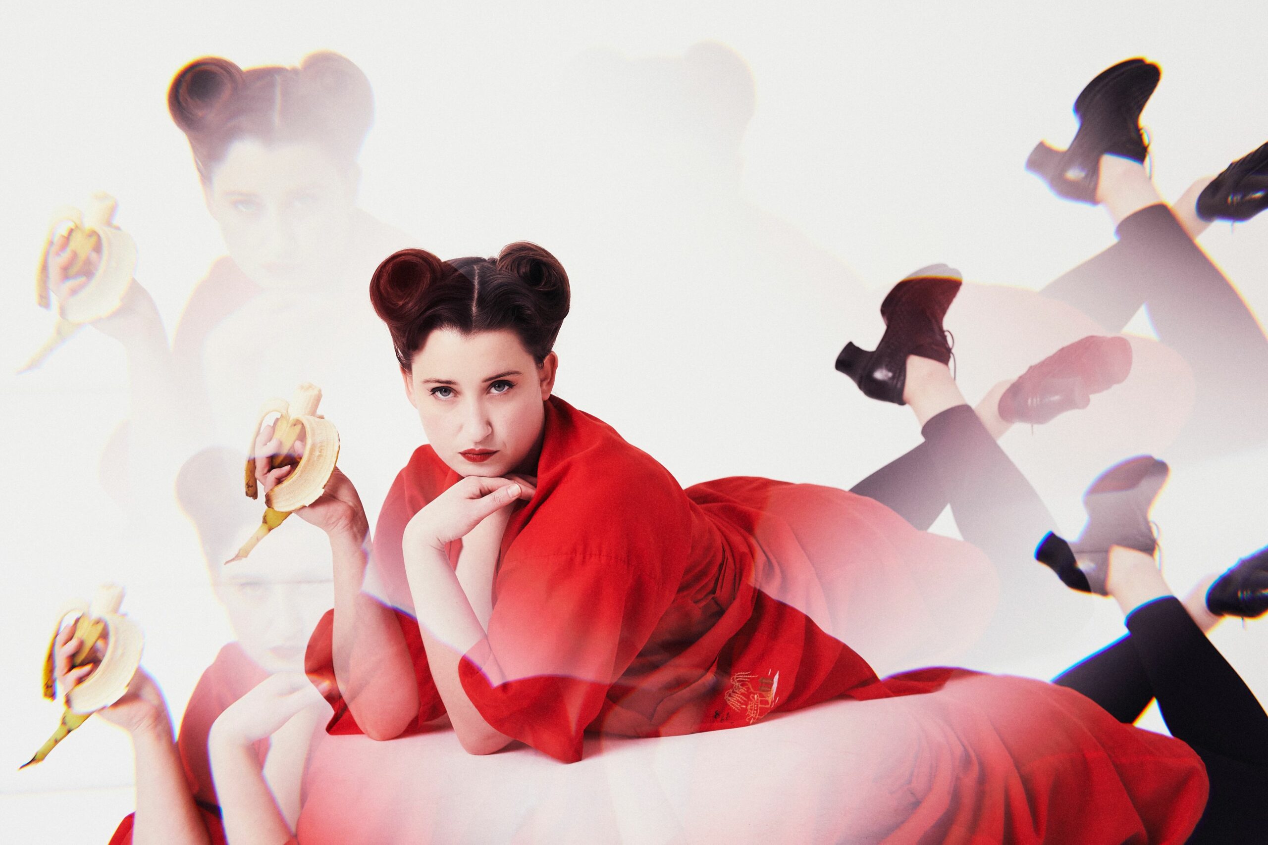 Introducing: Clara Pazzini And Her Musical Cosmos Without Any Boxes